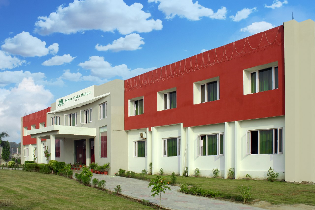 Silver Oaks School